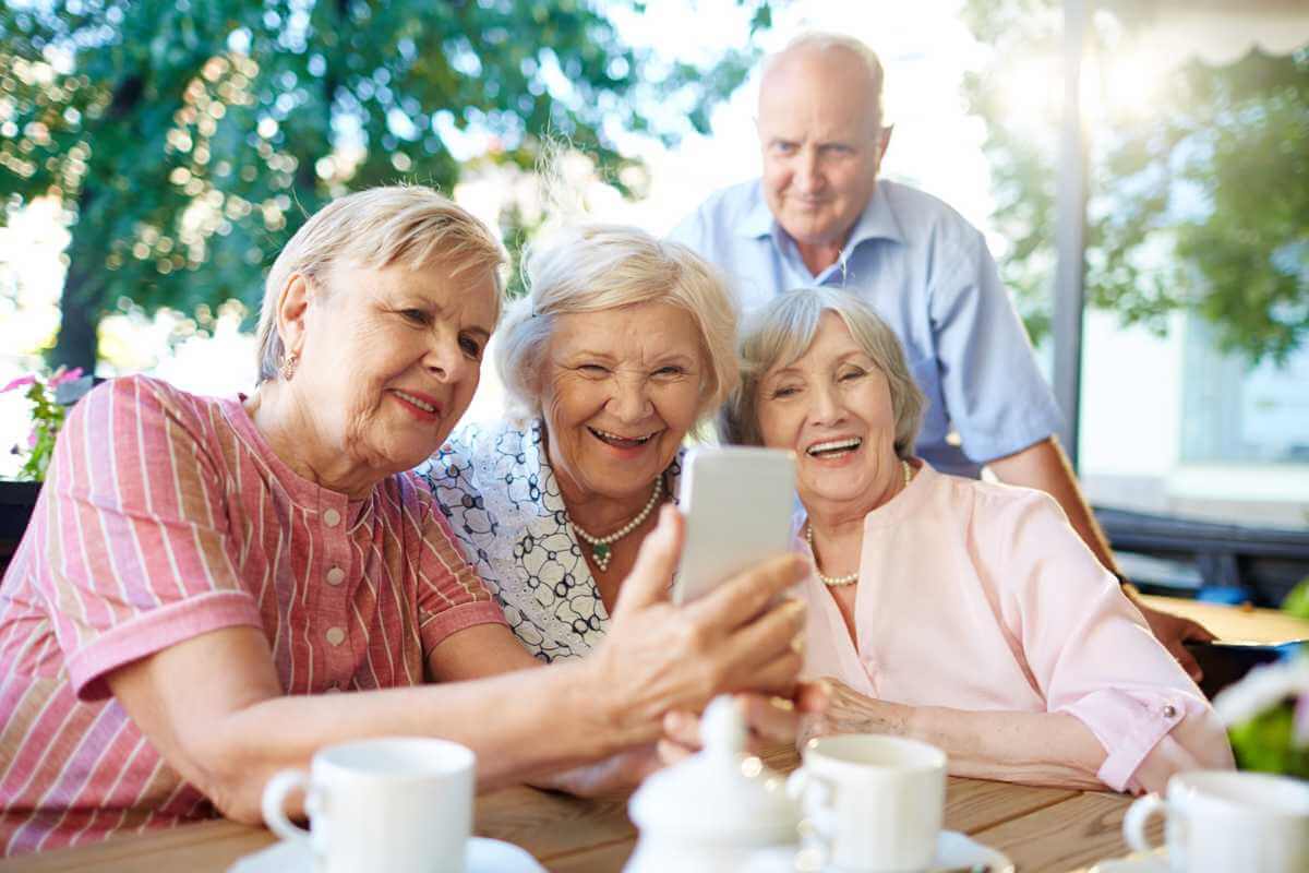 AIDES FINANCIÈRES AUX PERSONNES ÂGÉES - Allovie